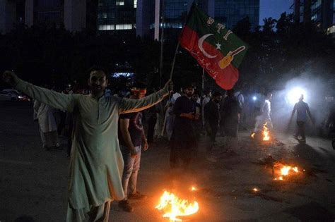 Former Pakistan Pm Imran Khan Undergoes Leg Surgery After Rally