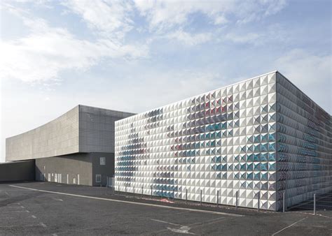 Aluminium Panels Blossom Like Flowers On Warehouse By Brisac Gonzalez