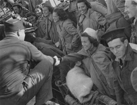 Flight Nurses And Medics Welcomed Back From Albania Women Of World War Ii