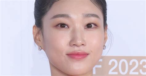 하윤경 봄날의 햇살 Se★포토