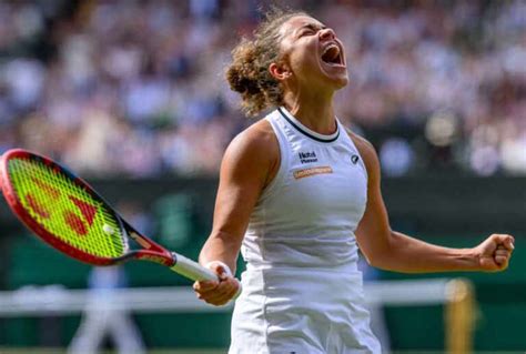 Jasmine Paolini Chi è La Campionessa Di Tennis Dalle Origini Al