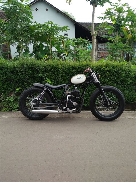 Desain Sepeda Retro Hitam Sepeda Motor Modifikasi Desain Sepeda Motor Otomotif