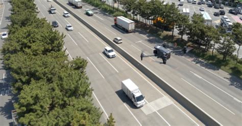 버스 화물차 1차로 주행 안된다 대형차 고속도로 지정차로 위반 집중 단속 연말까지 M투데이