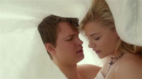 Chloe Grace Moretz Hot Fucking Scene November Criminals 2017 Porn
