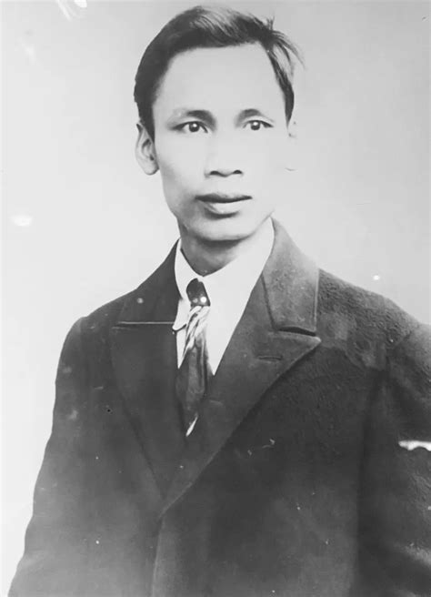 Tóm Tắt Tiểu Sử Hồ Chí Minh Bác Hồ Ngắn Gọn Nhất