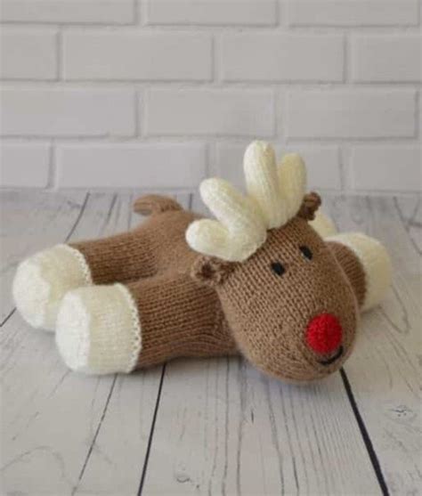 Lazy Reindeer Rudolph Knitting Pattern Christmas Knitting