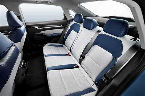 Начало продаж Geely Emgrand 7 2023