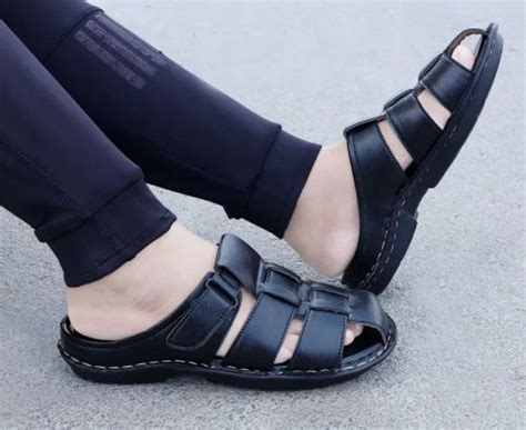 Black Mens Slippers At ₹ 260pair In Agra Id 27629981855