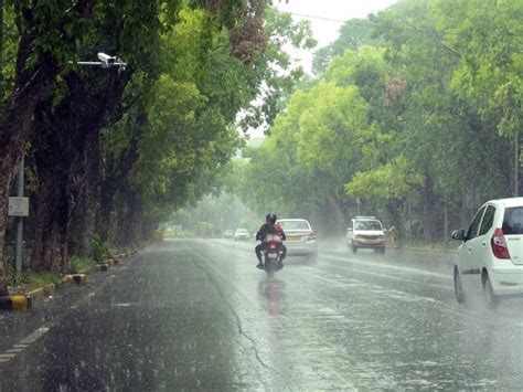 Maharashtra Rain Updates काहीशी उसंत घेतल्यानंतर मुंबईत पुन्हा
