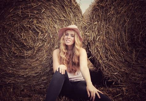 Cowgirl Foto And Bild Outdoor Natur Landschaft Bilder Auf Fotocommunity
