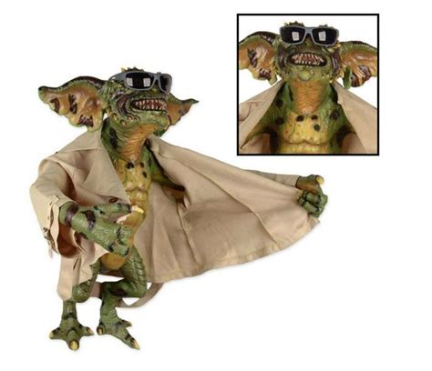 NECA Gremlins The New Batch Prop Replica Flasher Gremlin Stunt Puppet Hobbies Toys