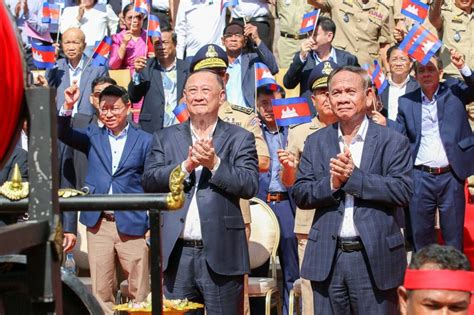 ថ្នាក់ដឹកនាំក្រសួងមហាផ្ទៃ អបអរសាទរពិធីបើកការដ្ឋានសាងសង់ “ព្រែកជីក