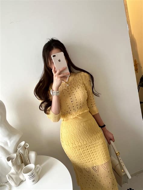 칵테일 써머니트 셋업 2piece Set 니트탑and스커트니트스카시펀칭투피스세트 에이블리