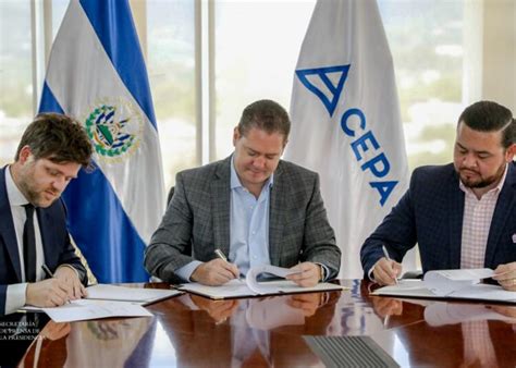 Cepa Y Comisión De Proyectos Estratégicos Firman Memorando De
