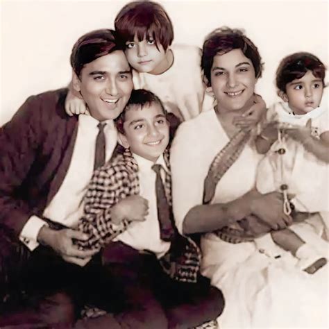 Sunil Dutt Nargis Dutt Were Indian Cinemas Poplar Couple Nation Now