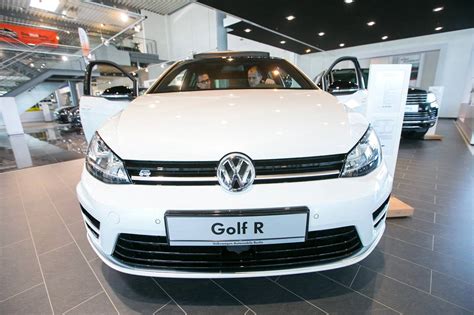 Volkswagen Recalls Vehicles In U S Over Possible Air Bag Issues Wsj
