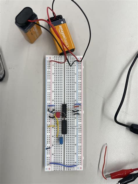 These Breadboard Layout Should Be Oscillating But Im Getting No Waves