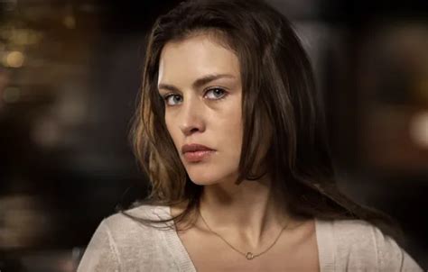 Wallpaper Look Pose Actress Hannah Ware Hannah Ware For Mobile And Desktop Section девушки