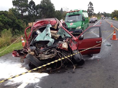 G Homem morre em acidente entre carro e caminhão na BR no Paraná notícias em Campos
