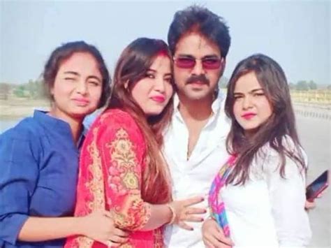 Bday Spl वाइफ ज्योति से बेपनाह प्यार करते थे पवन सिंह बॉन्ड देख नहीं
