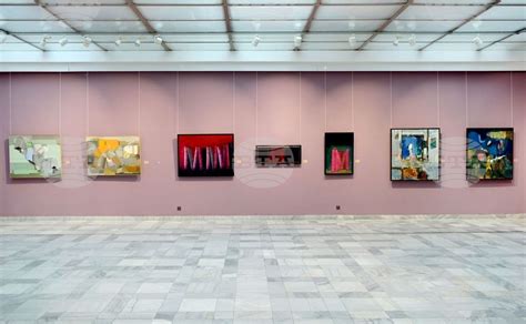 Галерията в Кюстендил показва изложба с произведения на носителите на националната награда за