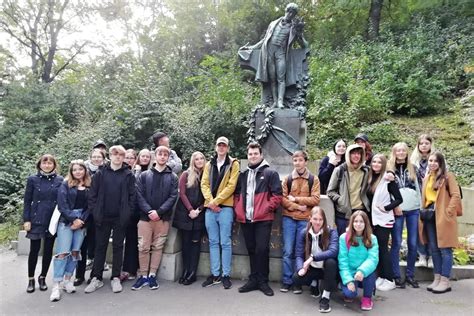 Třeťáci svitavské obchodní akademie v Praze Gymnázium obchodní akademie a jazyková škola Svitavy