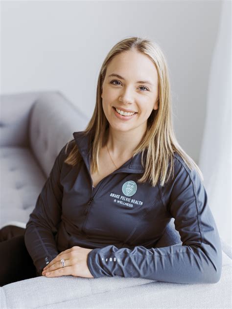 Hannah Strom On Perimenopause And Pelvic Health ⋆ Andrea Claassen