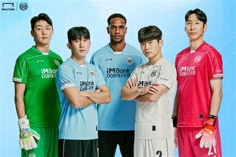 무신사 스포츠 유니폼 수요 급증직전 한 달 比 16배↑ Zdnet Korea