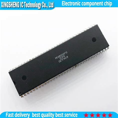 1pcs Mc68000p10 Mc68000 68000 Dip64 In Stock 