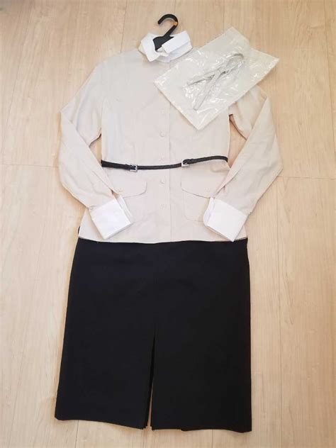 大韓航空 Koreanair グランドスタッフ着用制服 ブラウス スカート ベルト スカーフの落札情報詳細 Yahoo オークション落札