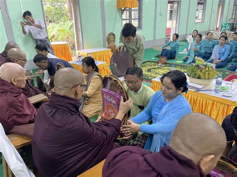 လေးမျက်နှာမြို့နယ်လုံးဆိုင်ရာ ဌာနဆိုင်ရာများ စုပေါင်းဝါဆိုသင်္ကန်း ဆက်ကပ်လှူဒါန်းပွဲ အခမ်းအနားပ