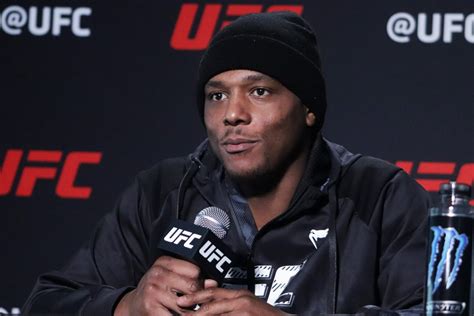 Jamahal Hill Reta A Johnny Walker A Pelear De Forma ‘salvaje Te