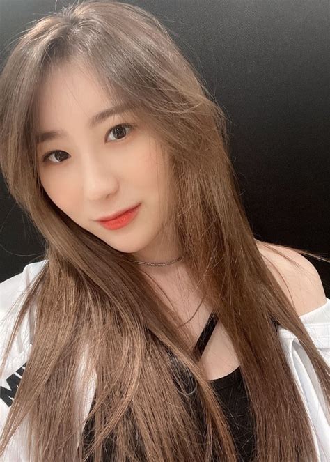 이채연lee Chae Yeon Official On Twitter Chaeyeon Iz One Izone Ot12