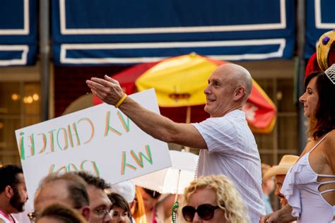 Parade NAUGHTY EVENTS