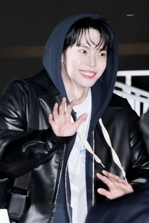 GIMBOAT on Twitter 230416 도영 DOYOUNG NCT127