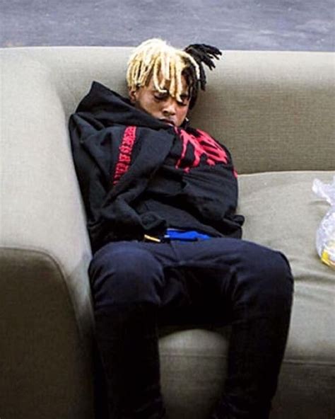 Pin By ⋆｡𖦹 ° 𝓐𝓷𝓭𝓻𝓮𝓪⋆｡𖦹 ° On Xxxtentaction🕊️ Miss U My Love Cute Rappers Rappers