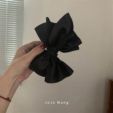 大蝴蝶结很显头~缎面黑色发抓鲨鱼夹女发夹后脑勺盘发优雅抓夹ins虎窝淘