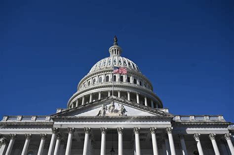 ترمب لإقناع الكونغرس بمشروعية حملته على عصابات المخدرات