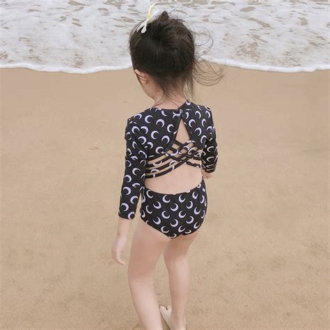 儿童泳衣女孩连体长袖防晒速干女童可爱游泳衣亲子公主温泉泳装 虎窝淘