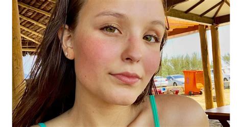 Larissa Manoela usa as redes sociais para alertar os fãs sobre o surto