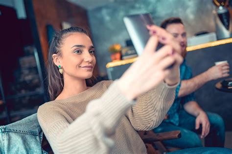 How Fast Should I Thrust During Sex