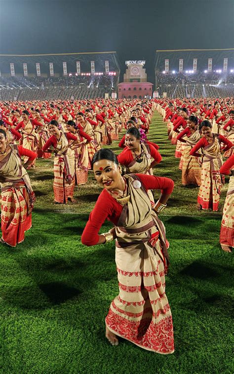 Assam Stages Largest Bihu Performance At A Single Venue The Hindu