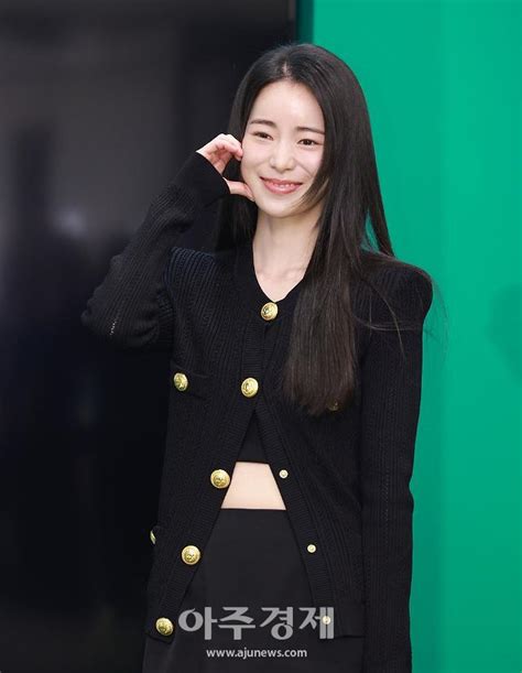 포토 임지연 이도현 열애 인정 후 첫 공식석상 아주경제