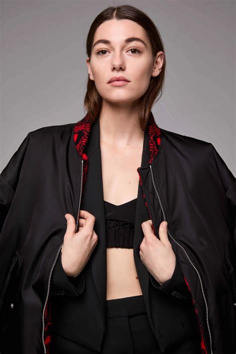 Mathilde Ollivier Metflix Promos For 1899 November 2022 Hawtcelebs