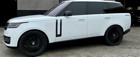 2023 Range Rover Shows How Traditional Two Tone Attire Is Worn On