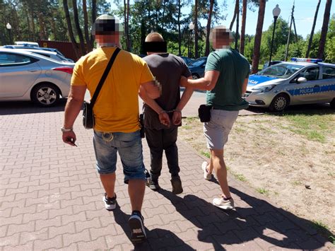 Areszt za kradzież rozbójniczą z użyciem przedmiotu przypominającego