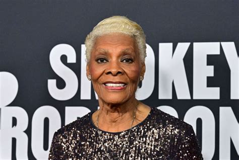 dionne warwick s health issue singer suffers medical incident days