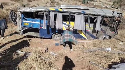 Nueve Músicos Fallecen Por Caída De Autobús A Un Abismo En Los Andes De
