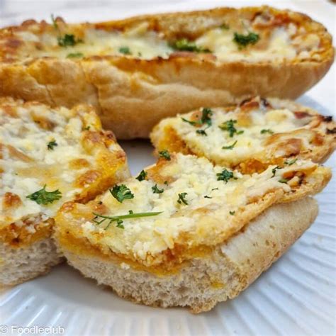 Cheesy Garlic Bread Pasta Bake Foodle Club