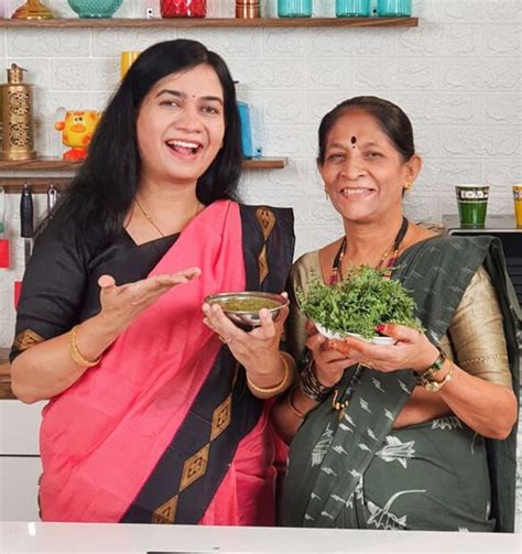 Harbharyachya Pananchi Gargati Bhaji Madhuras Recipe